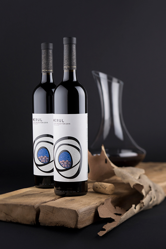 Modern Designed Wine Labels for Wine Range with a History - World Brand ...