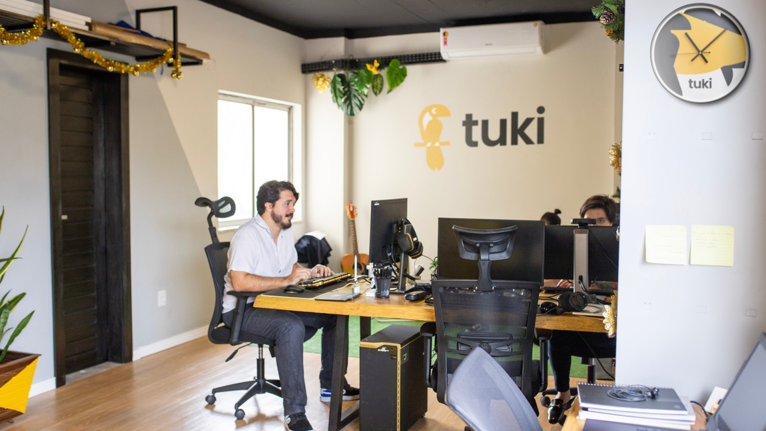 Visual Identity for Tuki Studio by Estudio Leo Tavares - World Brand ...