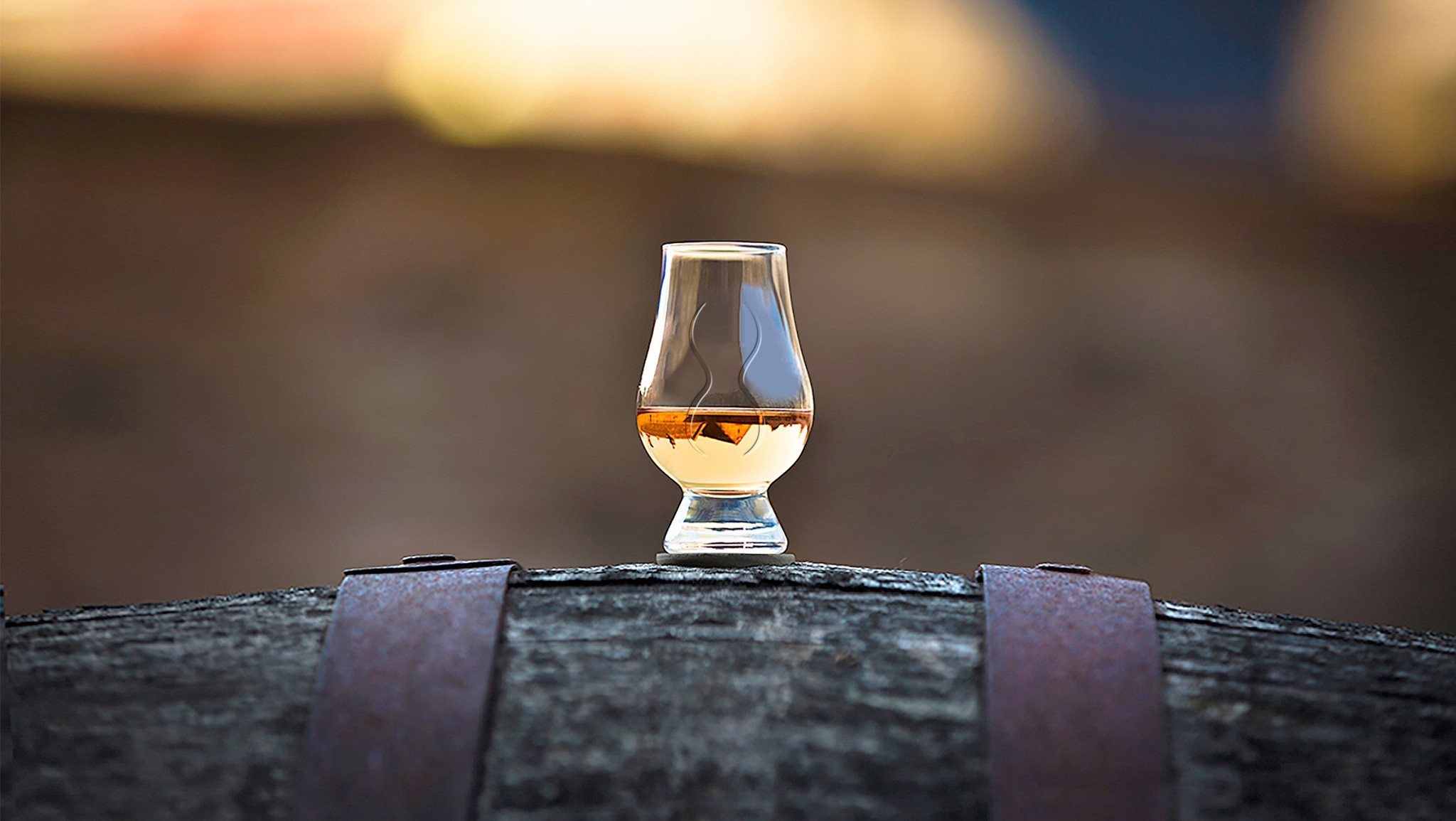 Epoch Conceptual Whisky Brand by Thomas Hardwick - World Brand Design ...