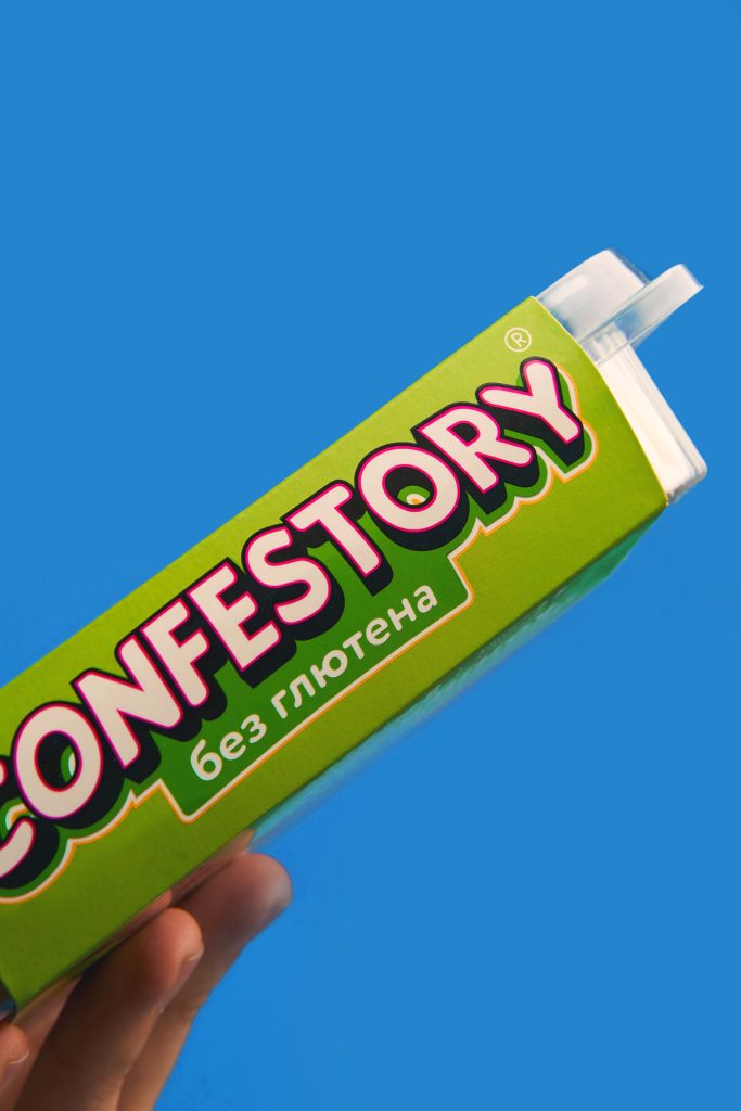 Rebranding of Cheesecake Packages "Confestory" - World Brand Design Society