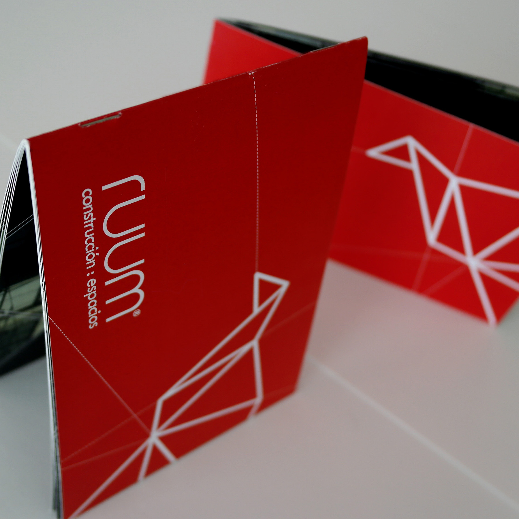 ruum Brand Identity Design by pizelato - World Brand Design Society