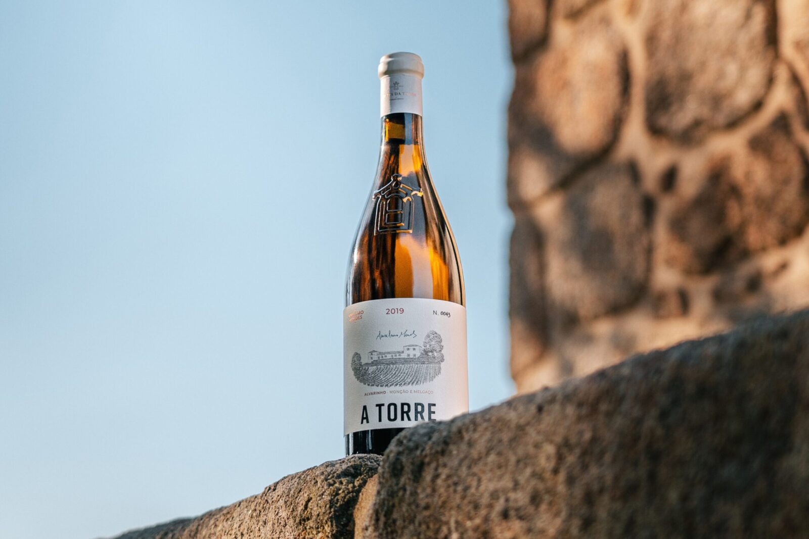 Omdesign Introduces a Collectible Label Design for Anselmo Mendes’ A ...